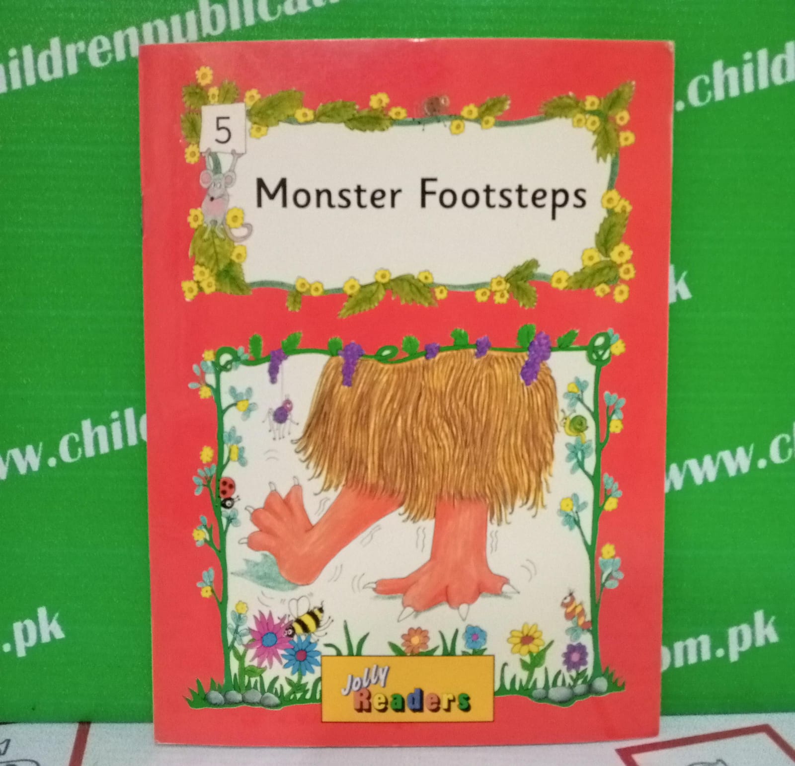 Monster Footsteps ( Phonics ) – Children Publications