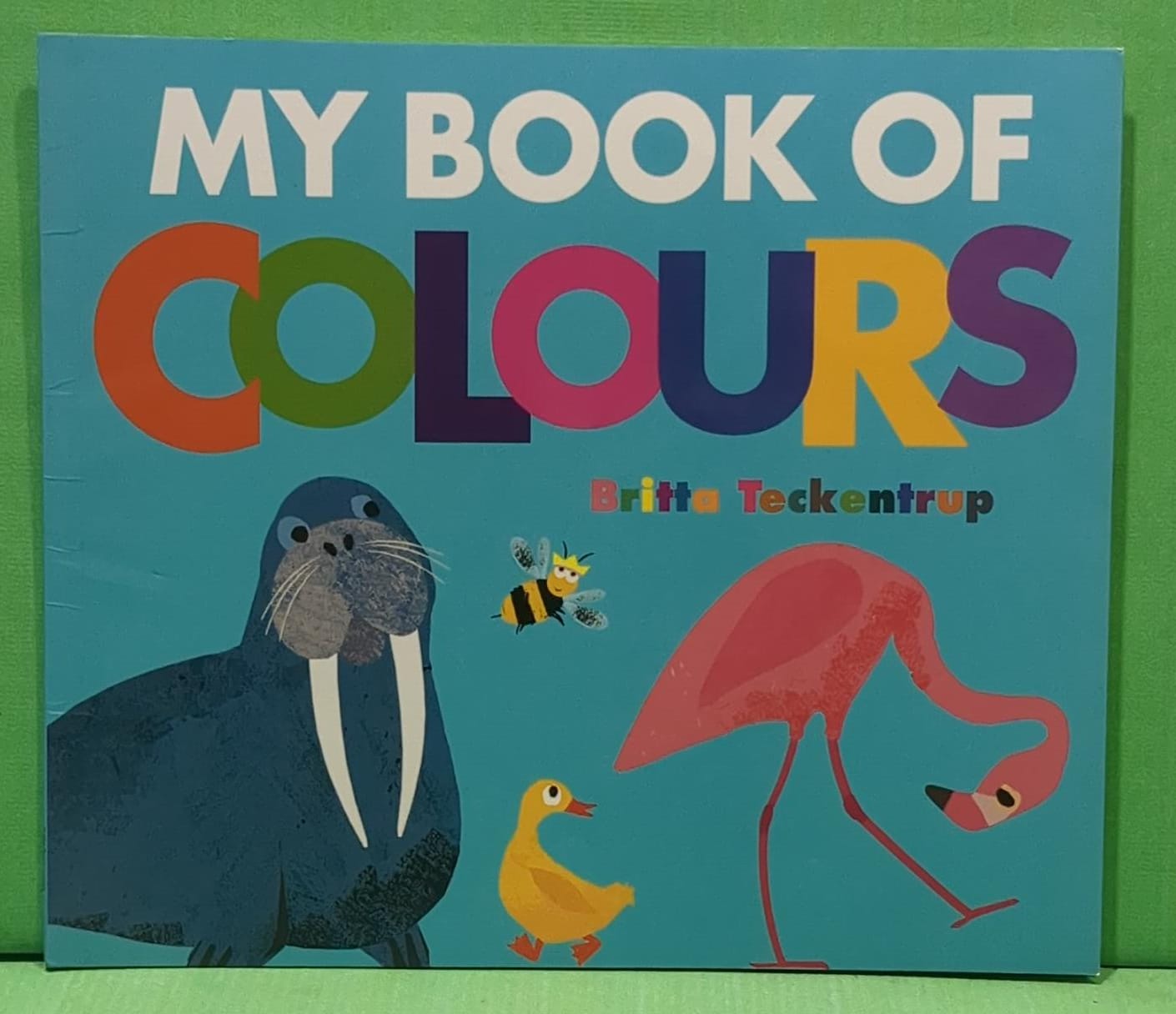 My book of colours – Children Publications